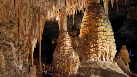 An Introduction to Caves and Karst - IyCK Caves and Nature