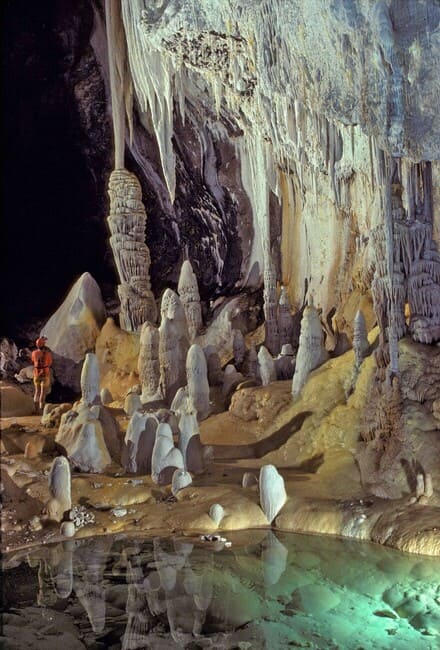 Biosensors in Caves: Monitoring Fragile Underground Ecosystems - IyCK ...